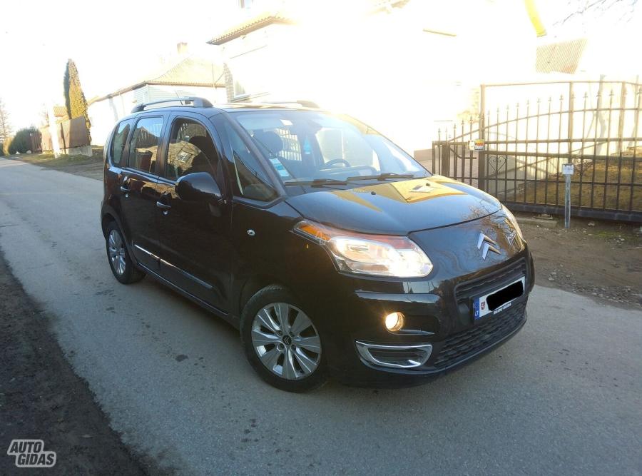 Black Citroen c3-picasso 2010 in Vilkaviskis, with an engine capacity of 1.60 L and mileage of 220 thousand km for 2150 €, photo 4 on AUTOMOTO.COM.LV