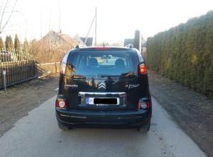 Black Citroen c3-picasso 2010 in Vilkaviskis, with an engine capacity of 1.60 L and mileage of 220 thousand km for 2150 €, photo 6 on AUTOMOTO.COM.LV