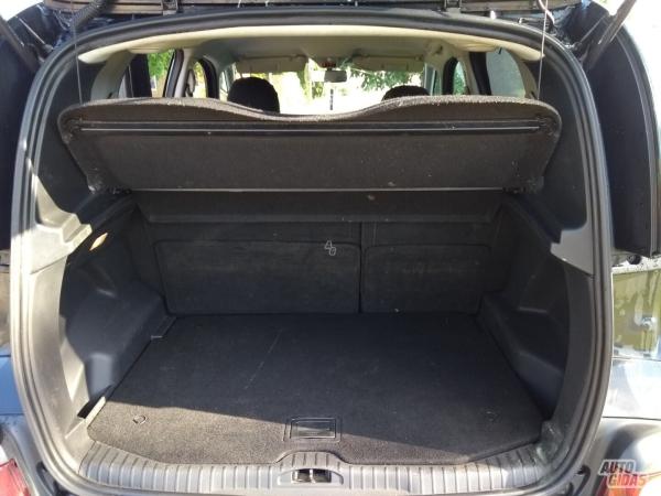 Black Citroen c3-picasso 2010 in Vilkaviskis, with an engine capacity of 1.60 L and mileage of 300 thousand km for 2250 €, photo 10 on AUTOMOTO.COM.LV