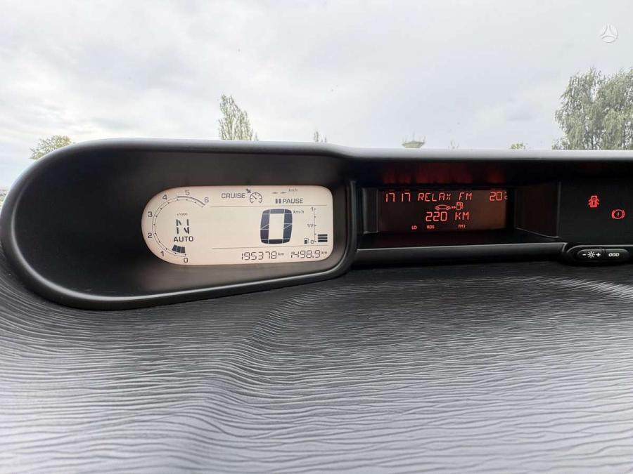Zils Citroen c3-picasso 2014 Kretinga, ar dzinēja tilpumu 1.56 L un nobraukumu 195 tūkst. km par 3500 €, foto 13 vietnē AUTOMOTO.COM.LV