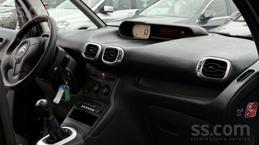 Zils Citroen c3-picasso 2014 Jelgava, ar dzinēja tilpumu 1.40 L un nobraukumu 104 tūkst. km par 4590 €, foto 9 vietnē AUTOMOTO.COM.LV