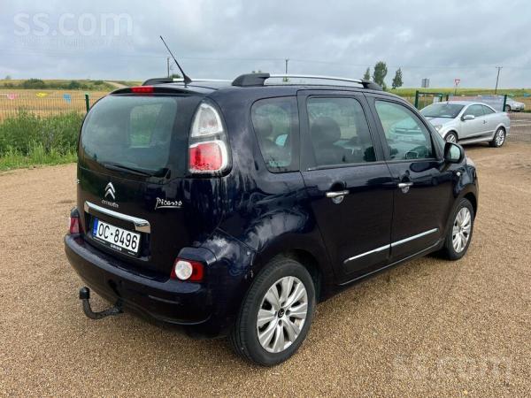 Blue Citroen c3-picasso 2015 in Jekabpils, with an engine capacity of 1.20 L and mileage of 0 thousand km for 3950 €, photo 4 on AUTOMOTO.COM.LV