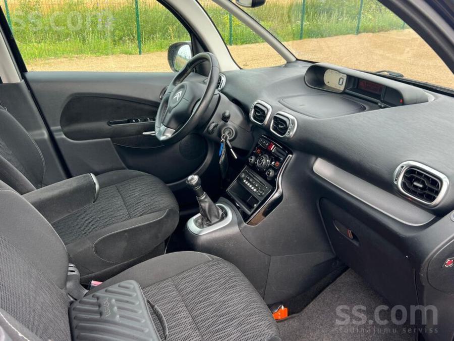 Blue Citroen c3-picasso 2015 in Jekabpils, with an engine capacity of 1.20 L and mileage of 0 thousand km for 3950 €, photo 14 on AUTOMOTO.COM.LV