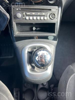 Blue Citroen c3-picasso 2015 in Jekabpils, with an engine capacity of 1.20 L and mileage of 0 thousand km for 3950 €, photo 20 on AUTOMOTO.COM.LV