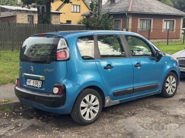 Zils Citroen c3-picasso 2010 Rīga, ar dzinēja tilpumu 1.40 L un nobraukumu 265 tūkst. km par 600 €, foto 4 vietnē AUTOMOTO.COM.LV