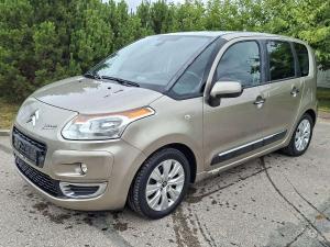Brown Citroen c3-picasso 2009 in Ukmerge, with an engine capacity of 1.60 L and mileage of 150 thousand km for 2950 €, photo  on AUTOMOTO.COM.LV