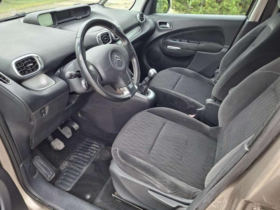 Brūns Citroen c3-picasso 2009 Ukmergė, ar dzinēja tilpumu 1.60 L un nobraukumu 150 tūkst. km par 2950 €, foto 12 vietnē AUTOMOTO.COM.LV