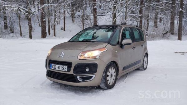 Brown Citroen c3-picasso 2010 in Aluksne, with an engine capacity of 1.60 L and mileage of 0 thousand km for 2400 €, photo 1 on AUTOMOTO.COM.LV