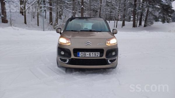 Brown Citroen c3-picasso 2010 in Aluksne, with an engine capacity of 1.60 L and mileage of 0 thousand km for 2400 €, photo 3 on AUTOMOTO.COM.LV
