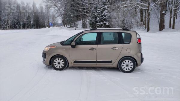 Brown Citroen c3-picasso 2010 in Aluksne, with an engine capacity of 1.60 L and mileage of 0 thousand km for 2400 €, photo 9 on AUTOMOTO.COM.LV