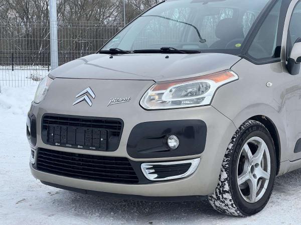 Brūns Citroen c3-picasso 2010 Tauragė, ar dzinēja tilpumu 1.60 L un nobraukumu 307 tūkst. km par 2900 €, foto 2 vietnē AUTOMOTO.COM.LV