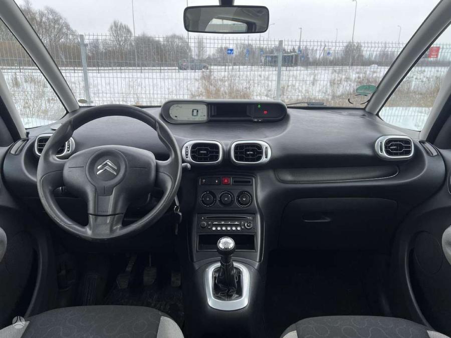 Brūns Citroen c3-picasso 2010 Tauragė, ar dzinēja tilpumu 1.60 L un nobraukumu 307 tūkst. km par 2900 €, foto 11 vietnē AUTOMOTO.COM.LV