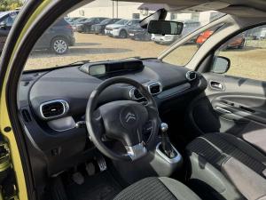 Zaļš Citroen c3-picasso 2010 Šauļi, ar dzinēja tilpumu 1.56 L un nobraukumu 290 tūkst. km par 2600 €, foto 4 vietnē AUTOMOTO.COM.LV
