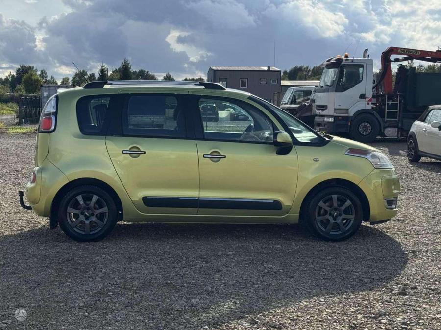 Zaļš Citroen c3-picasso 2010 Šauļi, ar dzinēja tilpumu 1.56 L un nobraukumu 290 tūkst. km par 2600 €, foto 9 vietnē AUTOMOTO.COM.LV