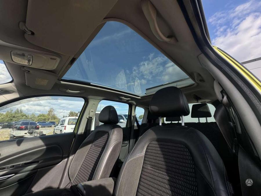 Zaļš Citroen c3-picasso 2010 Šauļi, ar dzinēja tilpumu 1.56 L un nobraukumu 290 tūkst. km par 2600 €, foto 12 vietnē AUTOMOTO.COM.LV