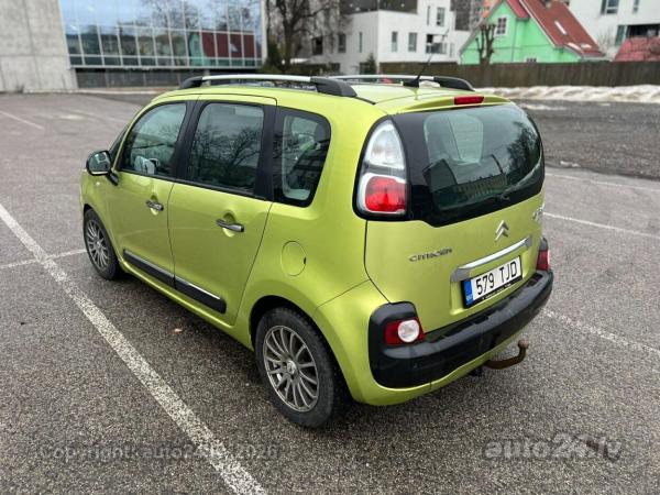 Green Citroen c3-picasso 2010 in Tallinn, with an engine capacity of 1.60 L and mileage of 250 thousand km for 3499 €, photo 4 on AUTOMOTO.COM.LV