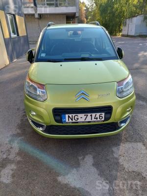 Zaļš Citroen c3-picasso 2010 Rīga, ar dzinēja tilpumu 1.40 L un nobraukumu 186 tūkst. km par 3550 €, foto 4 vietnē AUTOMOTO.COM.LV