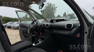 Pelēks Citroen c3-picasso 2016 Jelgava, ar dzinēja tilpumu 1.20 L un nobraukumu 136 tūkst. km par 4590 €, foto 9 vietnē AUTOMOTO.COM.LV