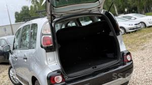 Pelēks Citroen c3-picasso 2016 Jelgava, ar dzinēja tilpumu 1.20 L un nobraukumu 136 tūkst. km par 4590 €, foto 24 vietnē AUTOMOTO.COM.LV