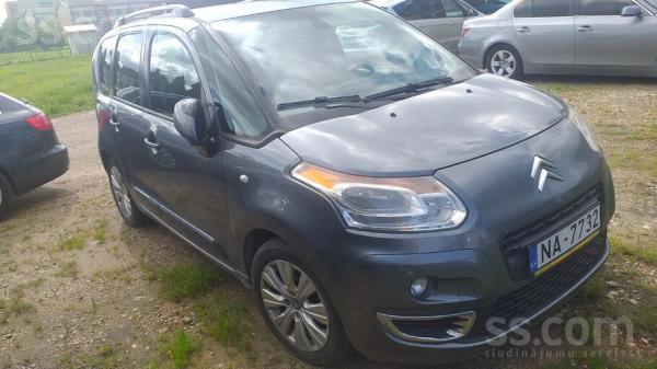 Pelēks Citroen c3-picasso 2009 Ludza, ar dzinēja tilpumu 1.60 L un nobraukumu 336 tūkst. km par 2000 €, foto 5 vietnē AUTOMOTO.COM.LV