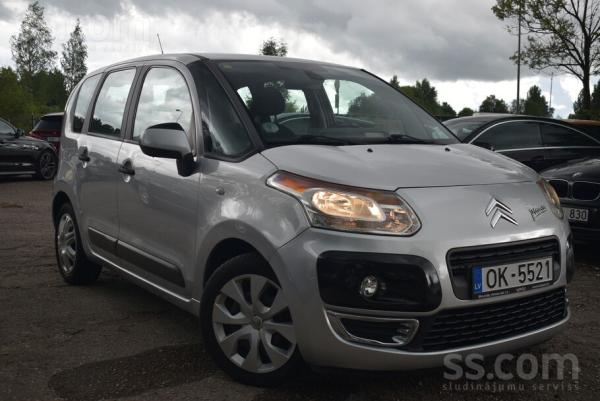 Pelēks Citroen c3-picasso 2010 Kuldīga, ar dzinēja tilpumu 1.60 L un nobraukumu 0 tūkst. km par 3990 €, foto 4 vietnē AUTOMOTO.COM.LV