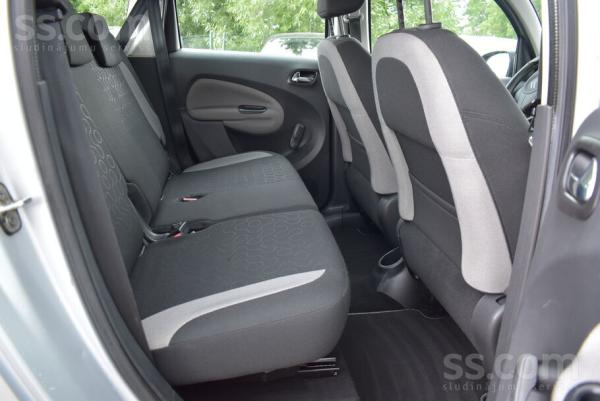 Pelēks Citroen c3-picasso 2010 Kuldīga, ar dzinēja tilpumu 1.60 L un nobraukumu 0 tūkst. km par 3990 €, foto 7 vietnē AUTOMOTO.COM.LV