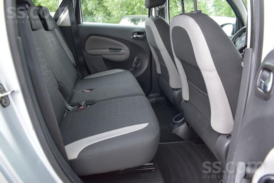 Pelēks Citroen c3-picasso 2010 Kuldīga, ar dzinēja tilpumu 1.60 L un nobraukumu 0 tūkst. km par 3990 €, foto 8 vietnē AUTOMOTO.COM.LV