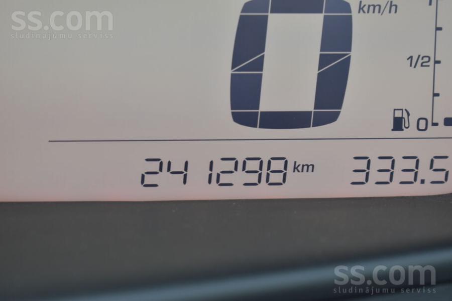 Pelēks Citroen c3-picasso 2010 Kuldīga, ar dzinēja tilpumu 1.60 L un nobraukumu 0 tūkst. km par 3990 €, foto 14 vietnē AUTOMOTO.COM.LV