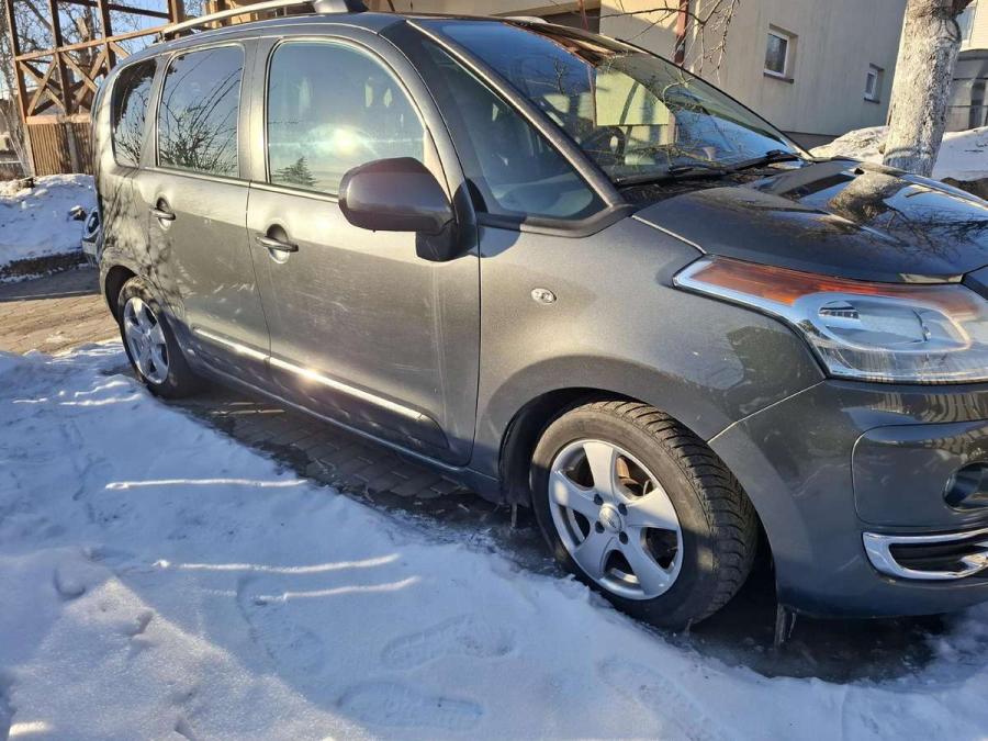 Pelēks Citroen c3-picasso 2012 Alīta, ar dzinēja tilpumu 1.60 L un nobraukumu 252 tūkst. km par 3350 €, foto 5 vietnē AUTOMOTO.COM.LV