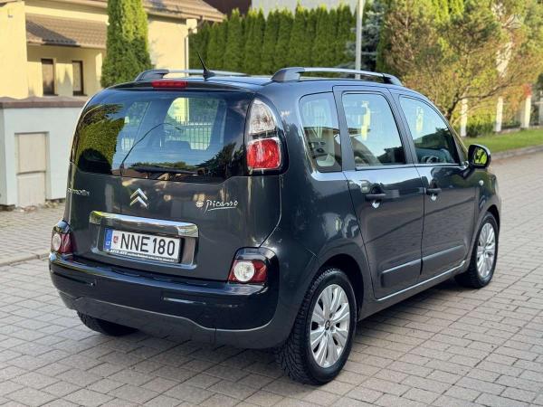 Grey Citroen c3-picasso 2012 in Vilnius, with an engine capacity of 1.56 L and mileage of 274 thousand km for 3150 €, photo 6 on AUTOMOTO.COM.LV