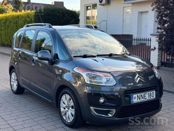 Pelēks Citroen c3-picasso 2012 Rīga, ar dzinēja tilpumu 1.60 L un nobraukumu 273 tūkst. km par 3700 €, foto 2 vietnē AUTOMOTO.COM.LV