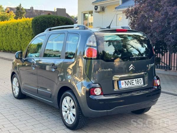 Pelēks Citroen c3-picasso 2012 Rīga, ar dzinēja tilpumu 1.60 L un nobraukumu 273 tūkst. km par 3700 €, foto 6 vietnē AUTOMOTO.COM.LV