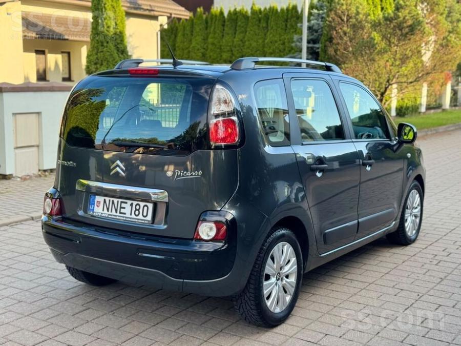 Grey Citroen c3-picasso 2012 in Riga, with an engine capacity of 1.60 L and mileage of 273 thousand km for 3700 €, photo 8 on AUTOMOTO.COM.LV