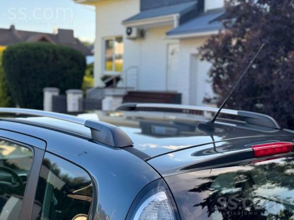 Pelēks Citroen c3-picasso 2012 Rīga, ar dzinēja tilpumu 1.60 L un nobraukumu 273 tūkst. km par 3700 €, foto 9 vietnē AUTOMOTO.COM.LV