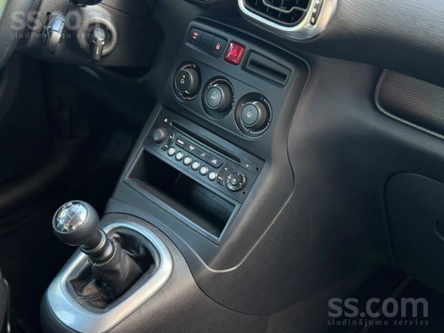 Grey Citroen c3-picasso 2012 in Riga, with an engine capacity of 1.60 L and mileage of 273 thousand km for 3700 €, photo 20 on AUTOMOTO.COM.LV