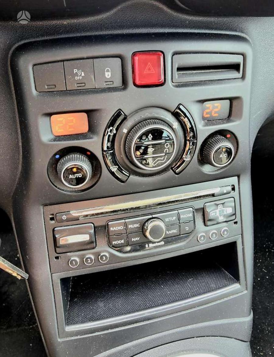 Pelēks Citroen c3-picasso 2013 Tauragė, ar dzinēja tilpumu 1.40 L un nobraukumu 106 tūkst. km par 3950 €, foto 18 vietnē AUTOMOTO.COM.LV