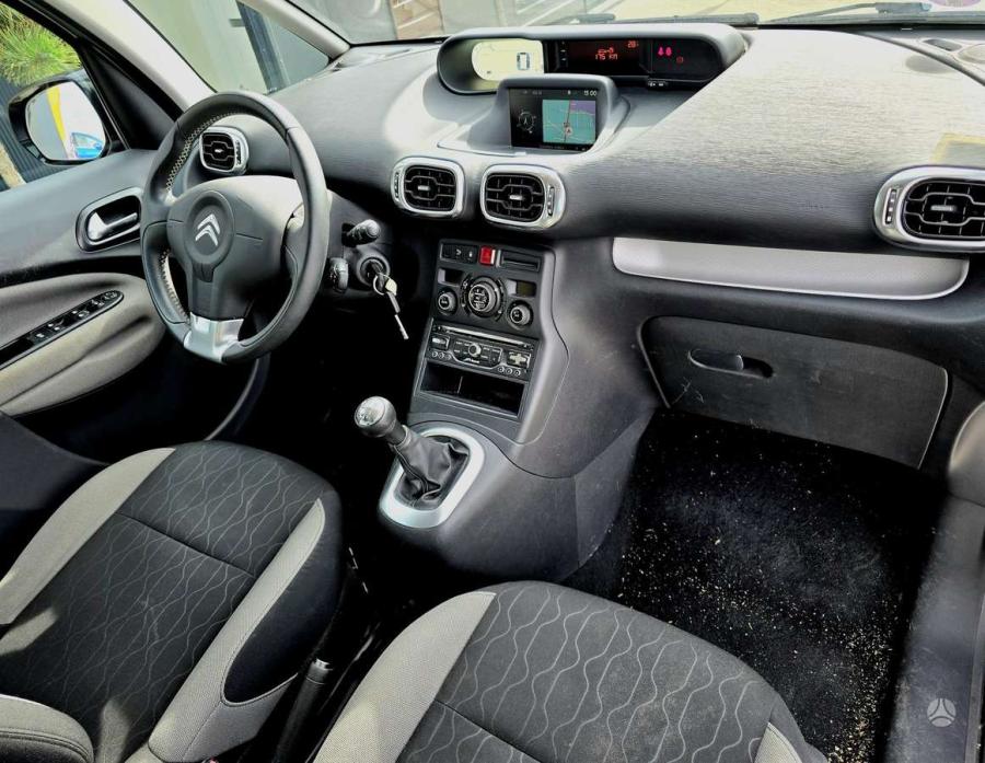 Pelēks Citroen c3-picasso 2013 Tauragė, ar dzinēja tilpumu 1.40 L un nobraukumu 106 tūkst. km par 3950 €, foto 23 vietnē AUTOMOTO.COM.LV