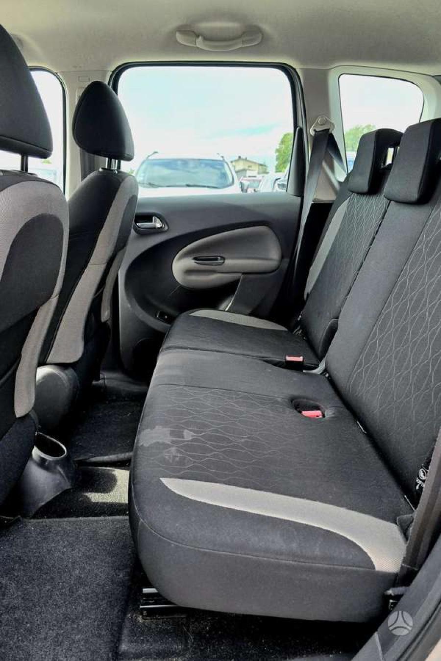Pelēks Citroen c3-picasso 2013 Tauragė, ar dzinēja tilpumu 1.40 L un nobraukumu 106 tūkst. km par 3950 €, foto 24 vietnē AUTOMOTO.COM.LV