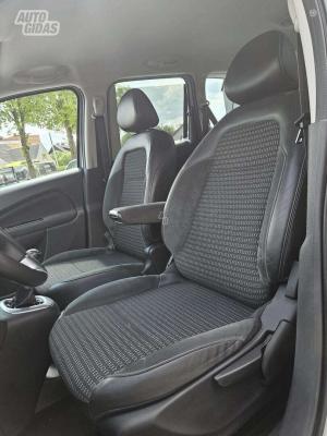 Pelēks Citroen c3-picasso 2016 Šauļi, ar dzinēja tilpumu 1.20 L un nobraukumu 72 tūkst. km par 5450 €, foto 15 vietnē AUTOMOTO.COM.LV