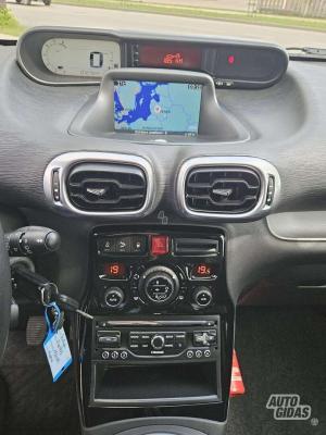 Pelēks Citroen c3-picasso 2016 Šauļi, ar dzinēja tilpumu 1.20 L un nobraukumu 72 tūkst. km par 5450 €, foto 21 vietnē AUTOMOTO.COM.LV