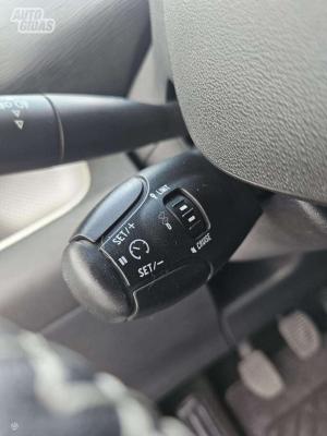 Pelēks Citroen c3-picasso 2016 Šauļi, ar dzinēja tilpumu 1.20 L un nobraukumu 72 tūkst. km par 5450 €, foto 24 vietnē AUTOMOTO.COM.LV