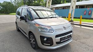 Grey Citroen c3-picasso 2016 in Utena, with an engine capacity of 1.60 L and mileage of 164 thousand km for 3600 €, photo 4 on AUTOMOTO.COM.LV