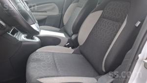 Grey Citroen c3-picasso 2011 in Daugavpils, with an engine capacity of 1.60 L and mileage of 216 thousand km for 3350 €, photo 19 on AUTOMOTO.COM.LV