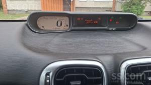 Grey Citroen c3-picasso 2011 in Daugavpils, with an engine capacity of 1.60 L and mileage of 216 thousand km for 3350 €, photo 21 on AUTOMOTO.COM.LV