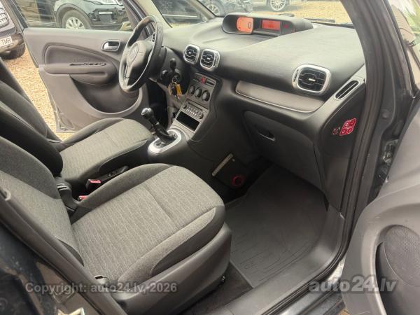 Citroen c3-picasso 2016 Veru vietnē Pelēks Citroen c3-picasso 2016 Veru, ar dzinēja tilpumu 1.60 L un nobraukumu 209 tūkst. km par 4999 €, foto 7 vietnē AUTOMOTO.COM.LV