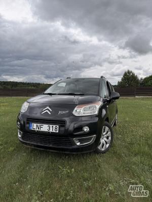 Citroen c3-picasso 2010 Viļņa, ar dzinēja tilpumu 1.40 L un nobraukumu 180 tūkst. km par 1300 €, foto  vietnē AUTOMOTO.COM.LV