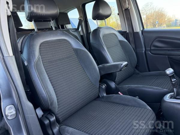 Citroen c3-picasso 2011 Rīga, ar dzinēja tilpumu 1.60 L un nobraukumu 221 tūkst. km par 2500 €, foto 10 vietnē AUTOMOTO.COM.LV