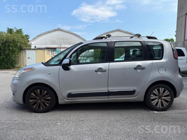 Citroen c3-picasso 2012 Rīga, ar dzinēja tilpumu 1.60 L un nobraukumu 200 tūkst. km par 2200 €, foto 1 vietnē AUTOMOTO.COM.LV