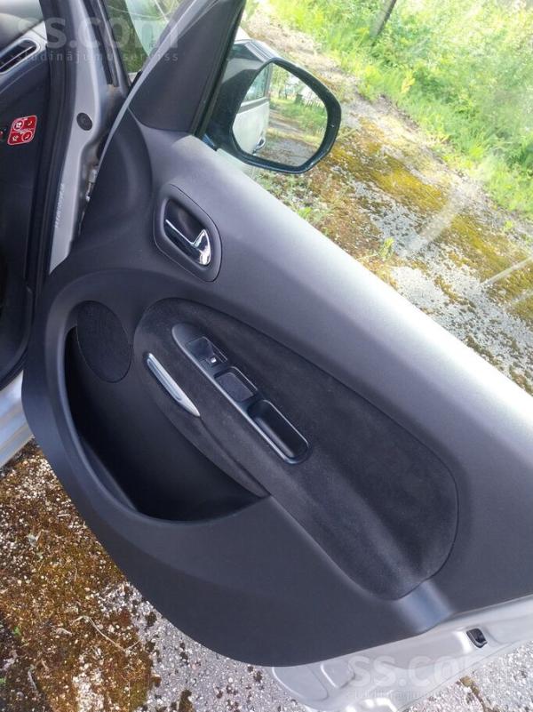 Citroen c3-picasso 2009 Daugavpils, ar dzinēja tilpumu 1.40 L un nobraukumu 196 tūkst. km par 2750 €, foto 9 vietnē AUTOMOTO.COM.LV