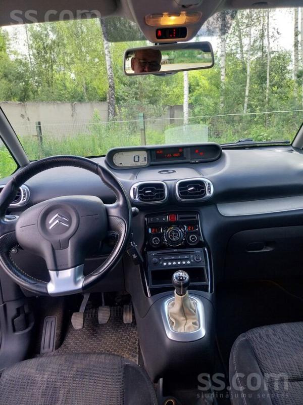 Citroen c3-picasso 2009 Daugavpils, ar dzinēja tilpumu 1.40 L un nobraukumu 196 tūkst. km par 2750 €, foto 5 vietnē AUTOMOTO.COM.LV